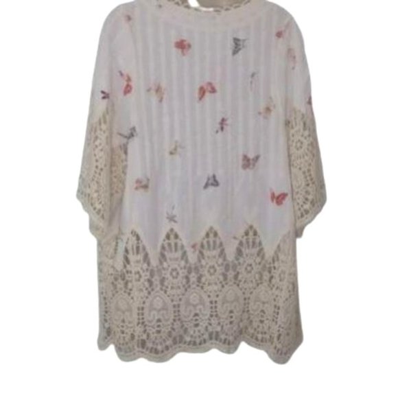 London Kaye | Tops | London Kaye Butterfly Crochet Sleeve Embroidered ...
